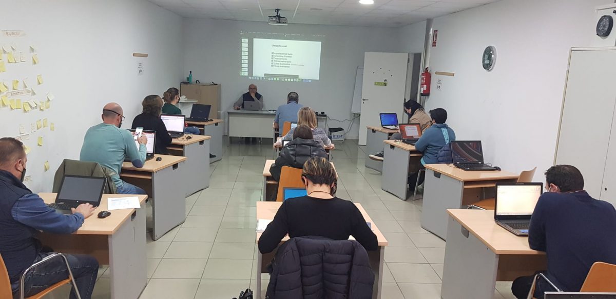 Delfín Grupo la formación como base de nuestra productividad - DelfinGrupo